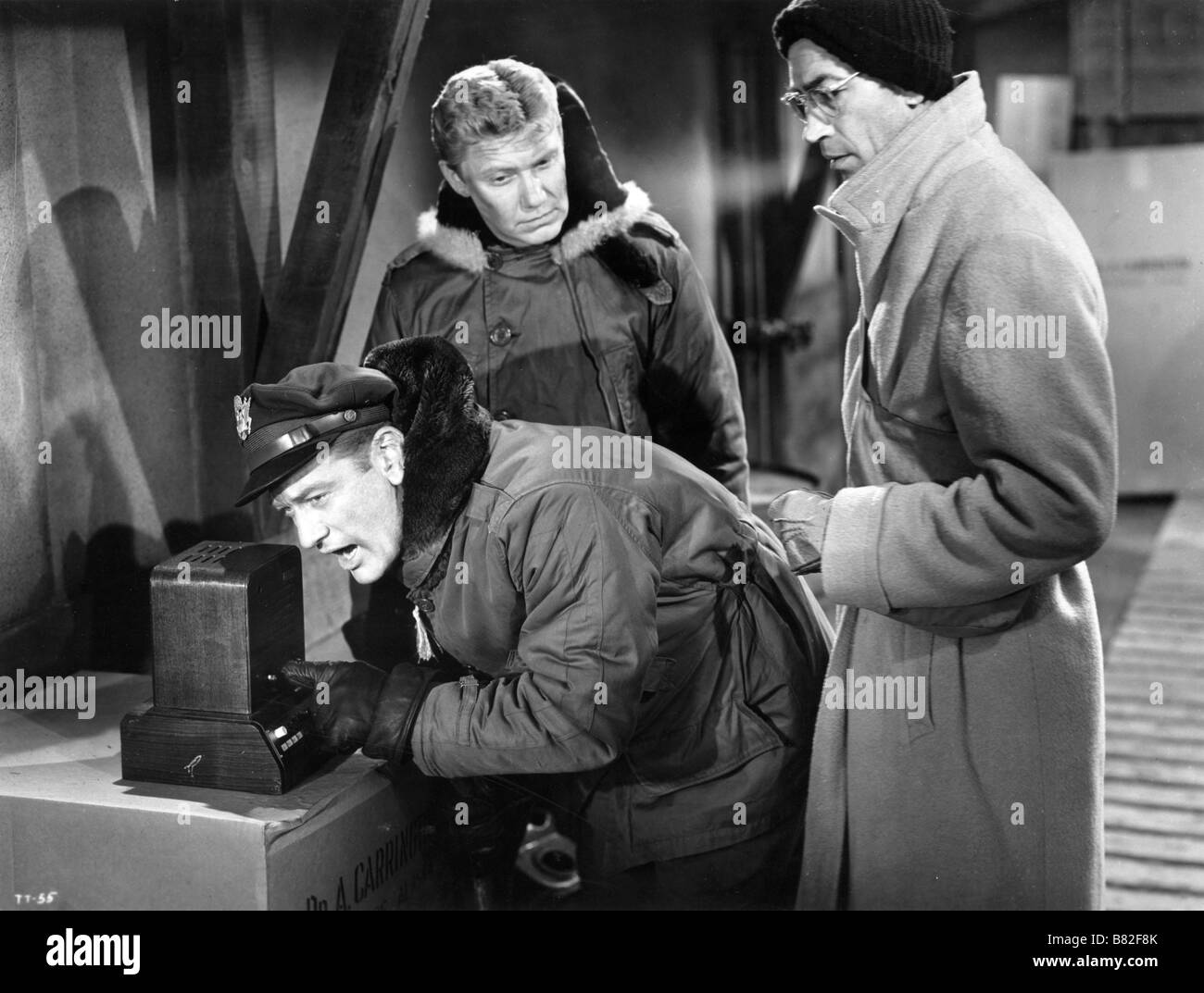 Howard Hawks La chose d'un autre monde Kenneth Tobey, Douglas Spencer ...
