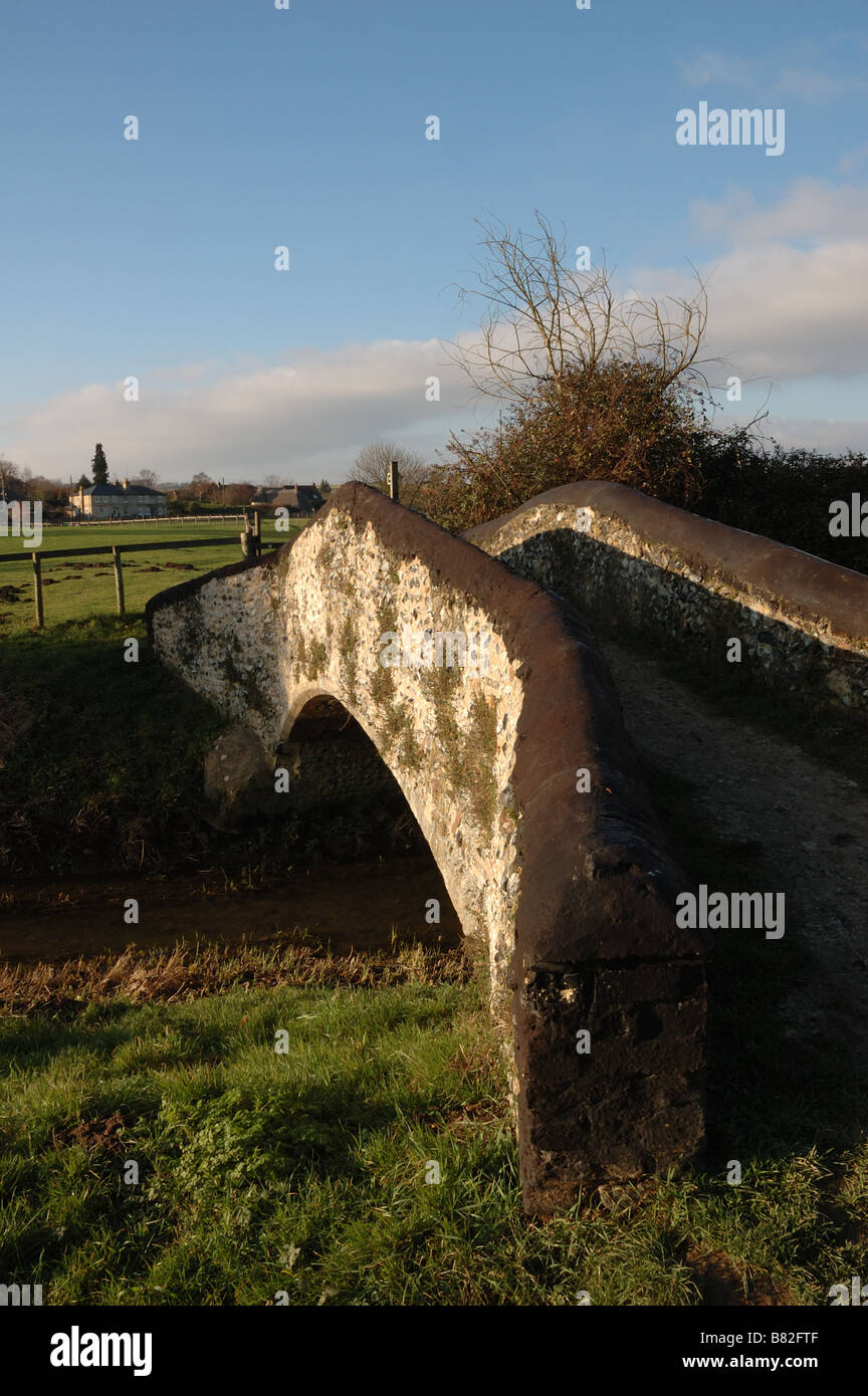 Old Flint Bridge, Moulton, Suffolk, UK Stock Photo - Alamy