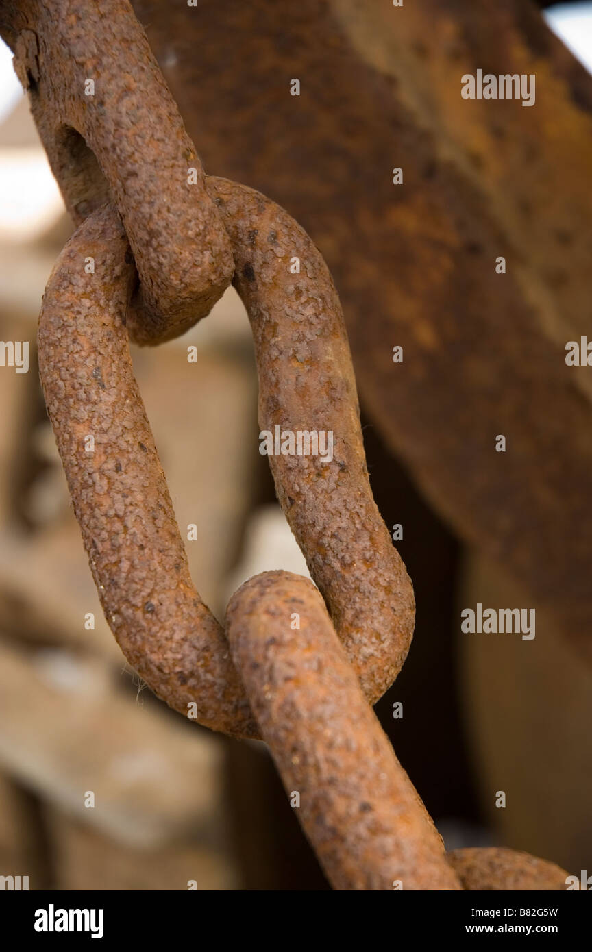 Rusty Link In Thick Metal Chain Stock Photo - Alamy