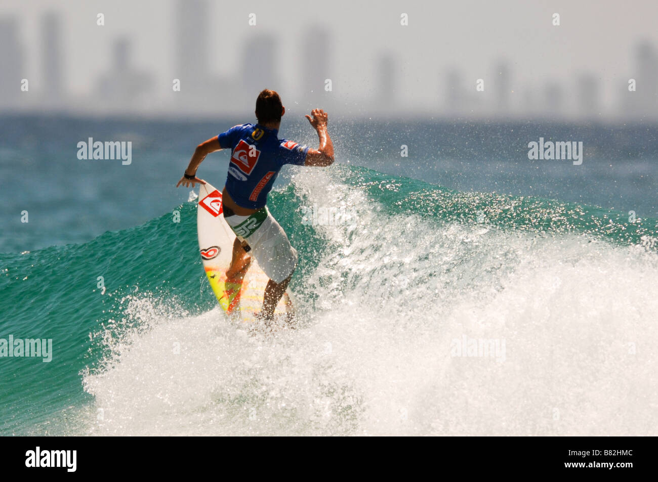 First day of Quicksilver Roxy pro surf competition Snapper Rocks NSW ...