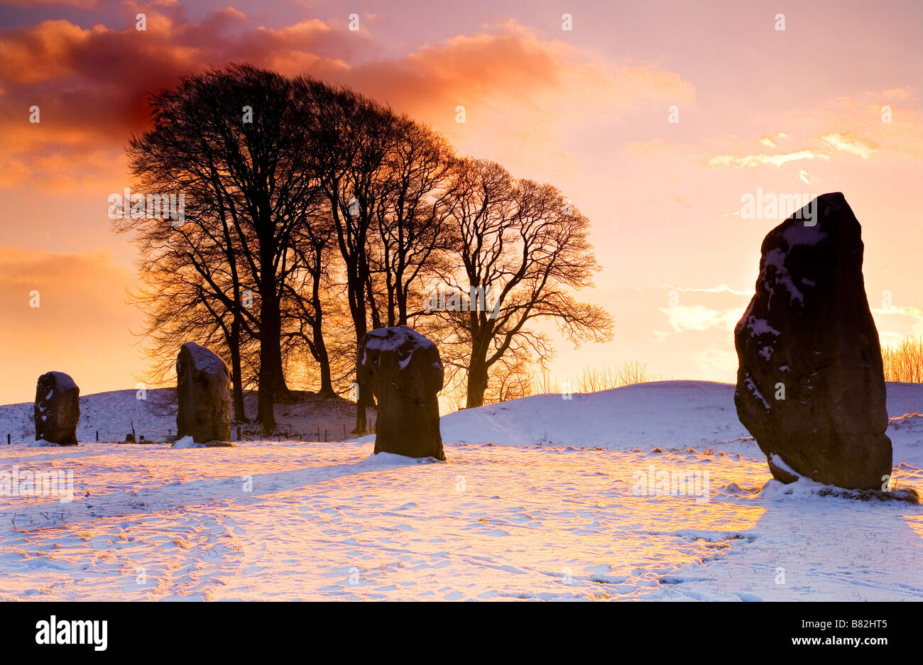 A snowy winter scene at Avebury in Wiltshire England UK Stock Photo - Alamy