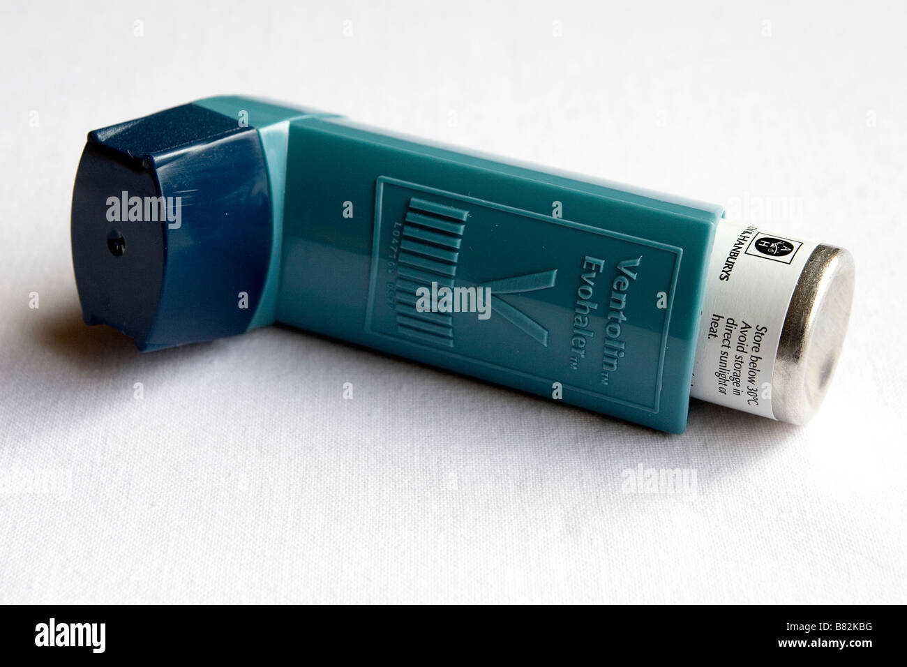 Asthma inhaler hi-res stock photography and images - Alamy