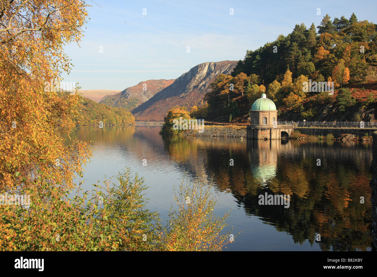 Garreg ddu dam elan valley the cambrian mountains hi-res stock ...