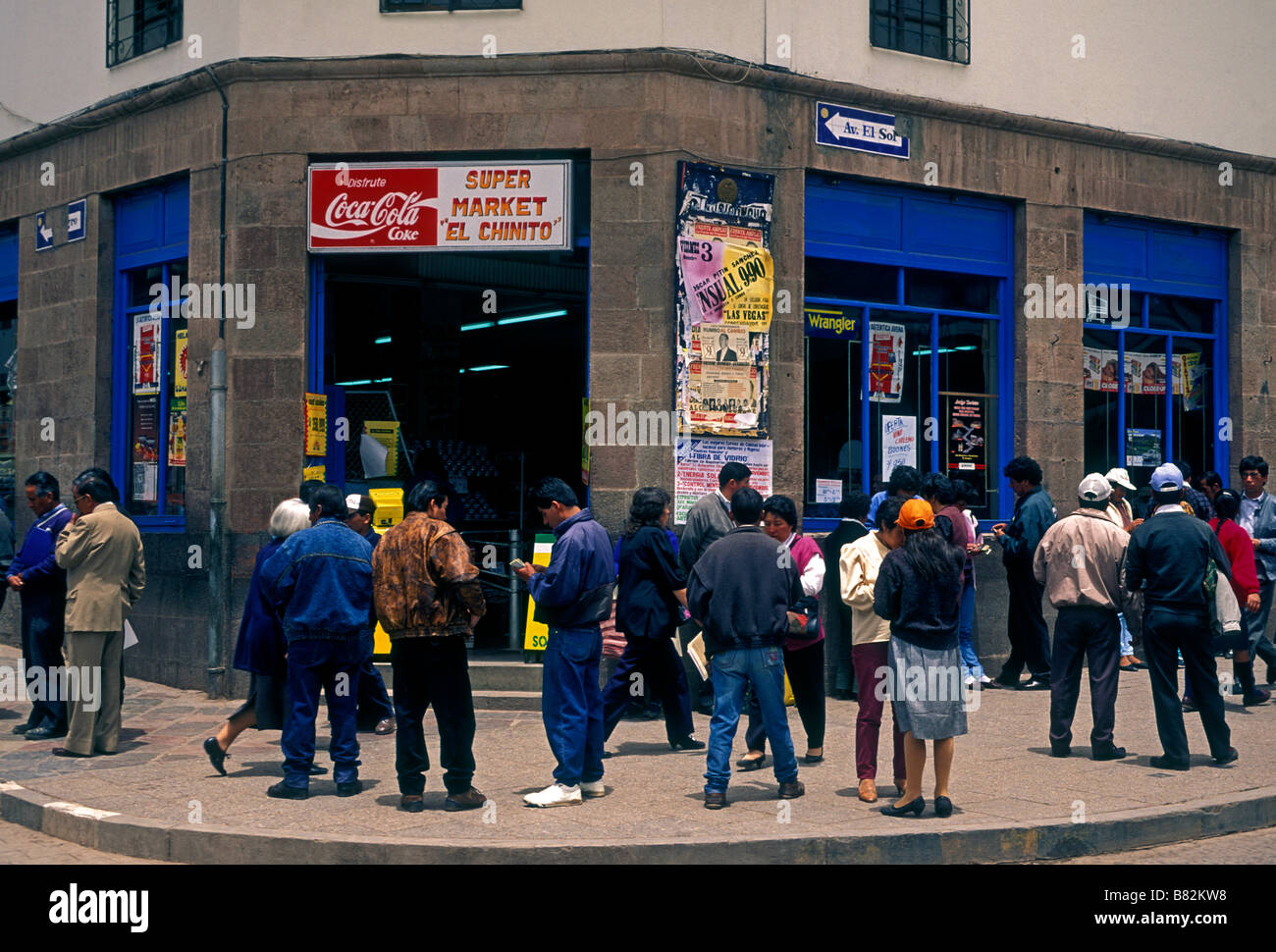 Supermercado peruano hi-res stock photography and images - Alamy