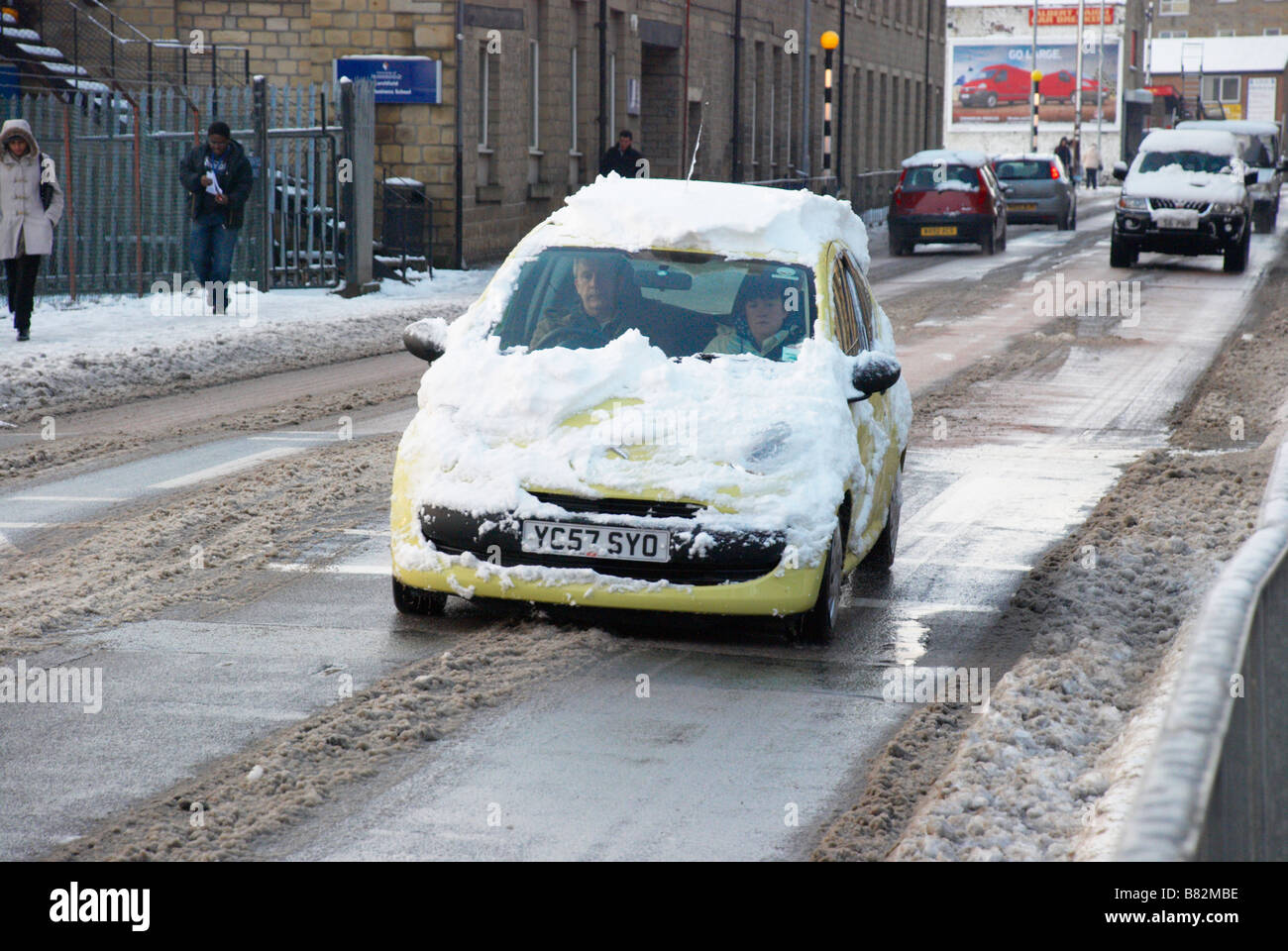 Small yellow car hi-res stock photography and images - Alamy