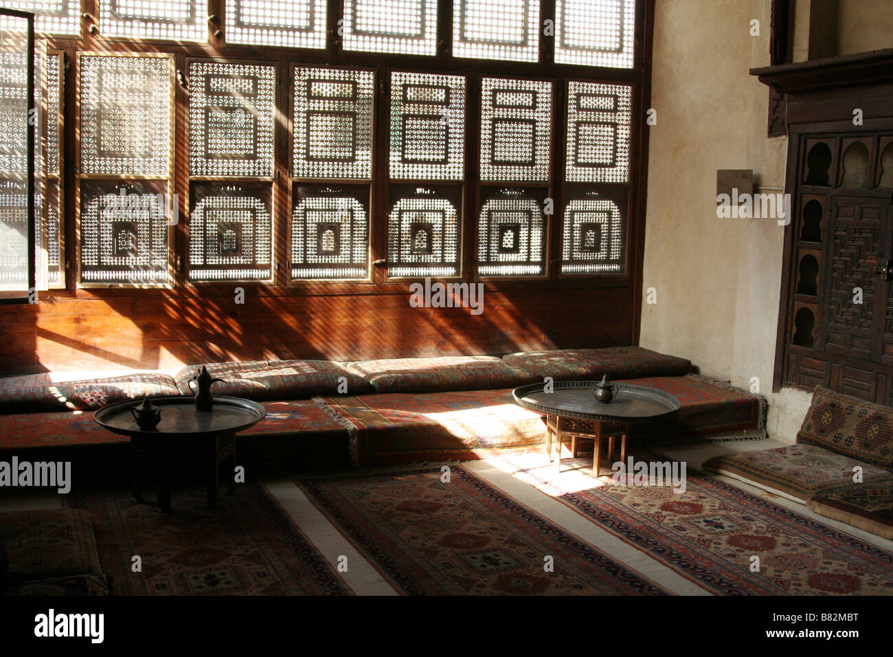 Cairo house door hi-res stock photography and images - Alamy