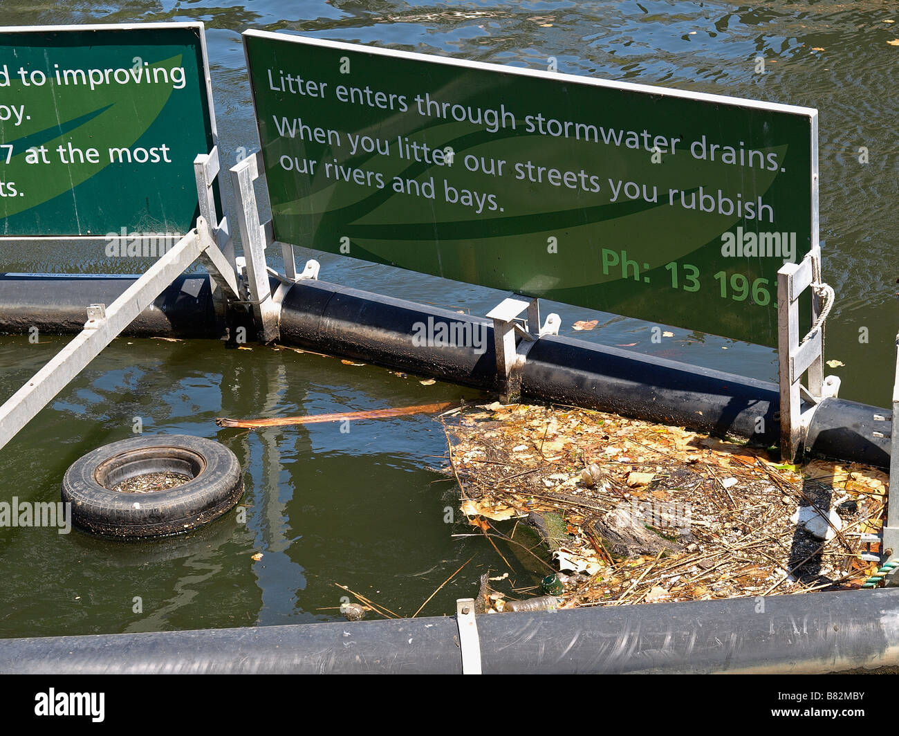 Pollution rubbish trap yarra river hi-res stock photography and images ...