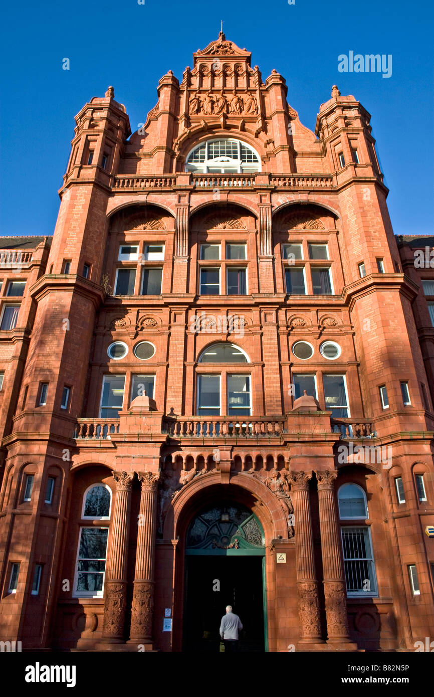 Main entrance - Peel Building, Salford University, Salford, Greater ...