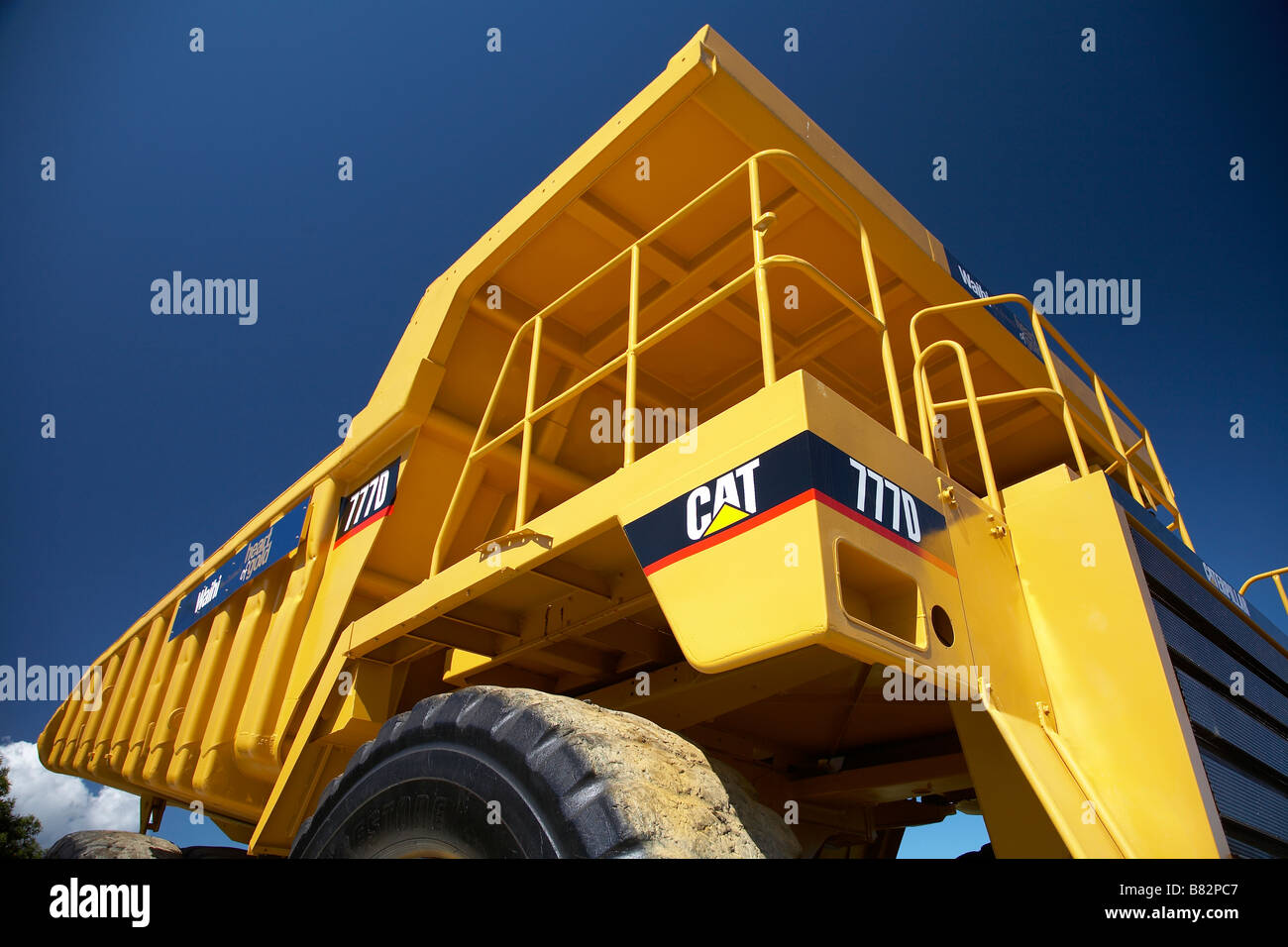 Waihi gold truck mine viewing platform Stock Photo - Alamy
