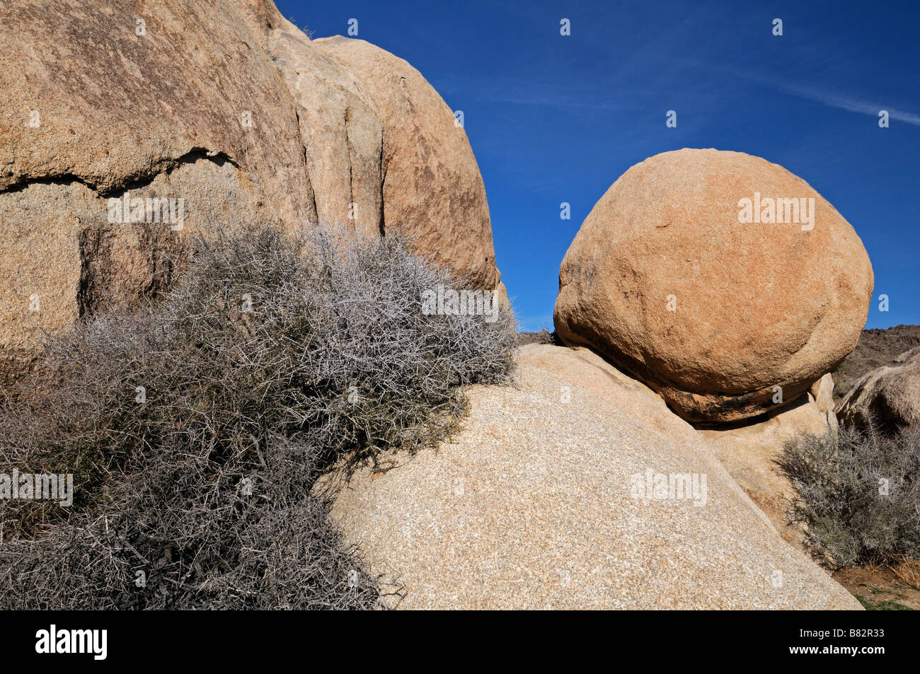 boulders round rock formations form formation white tank area joshua ...