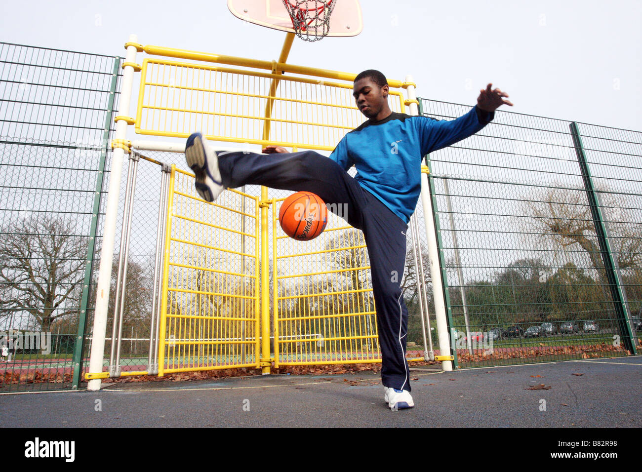 Basketball court in park in hi-res stock photography and images - Alamy