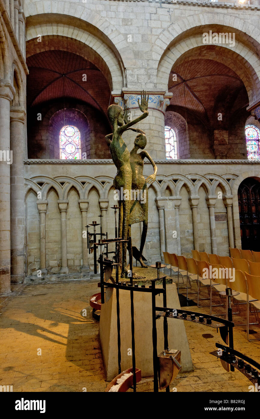 A modern statue of Mary Magdalene and Jesus in Ely Cathedral Stock ...