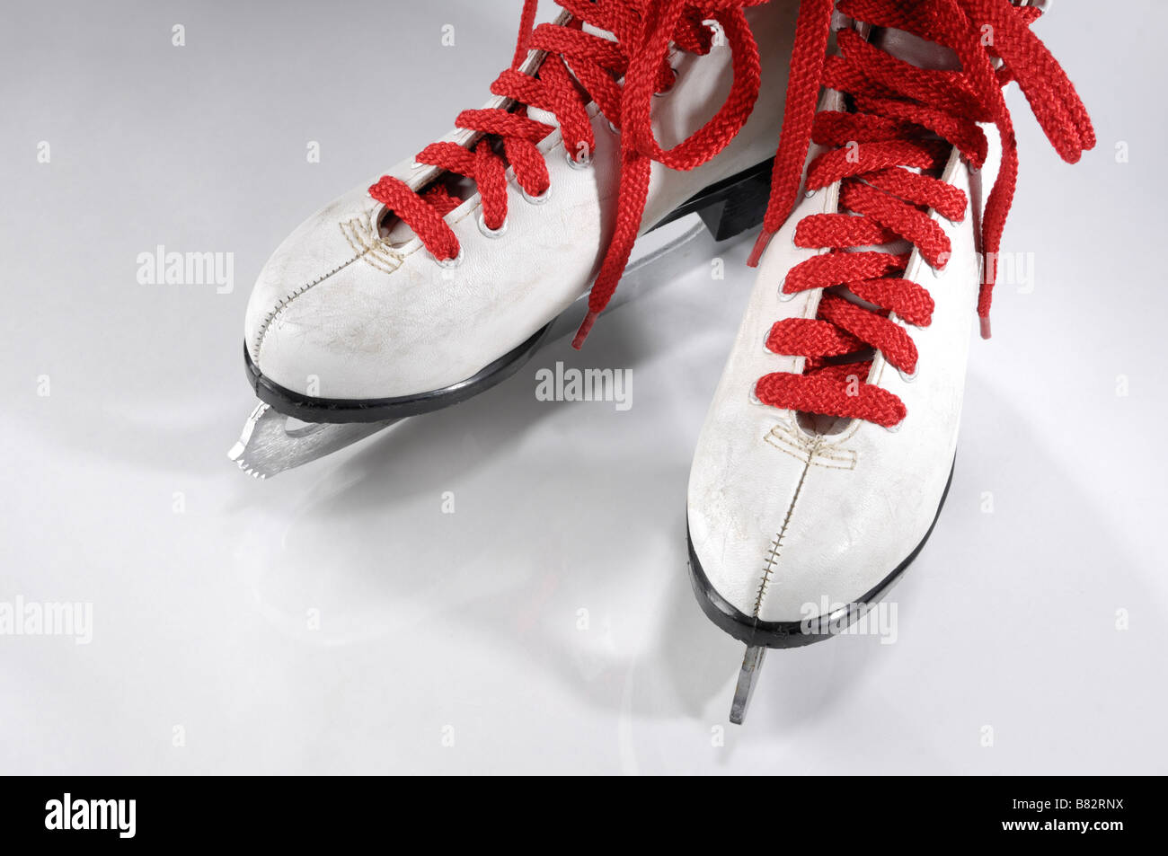 Womens figure skates hi-res stock photography and images - Alamy