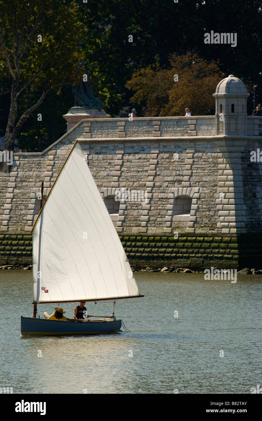 Small sailing boat on Adour river in Bayonne France Stock Photo - Alamy