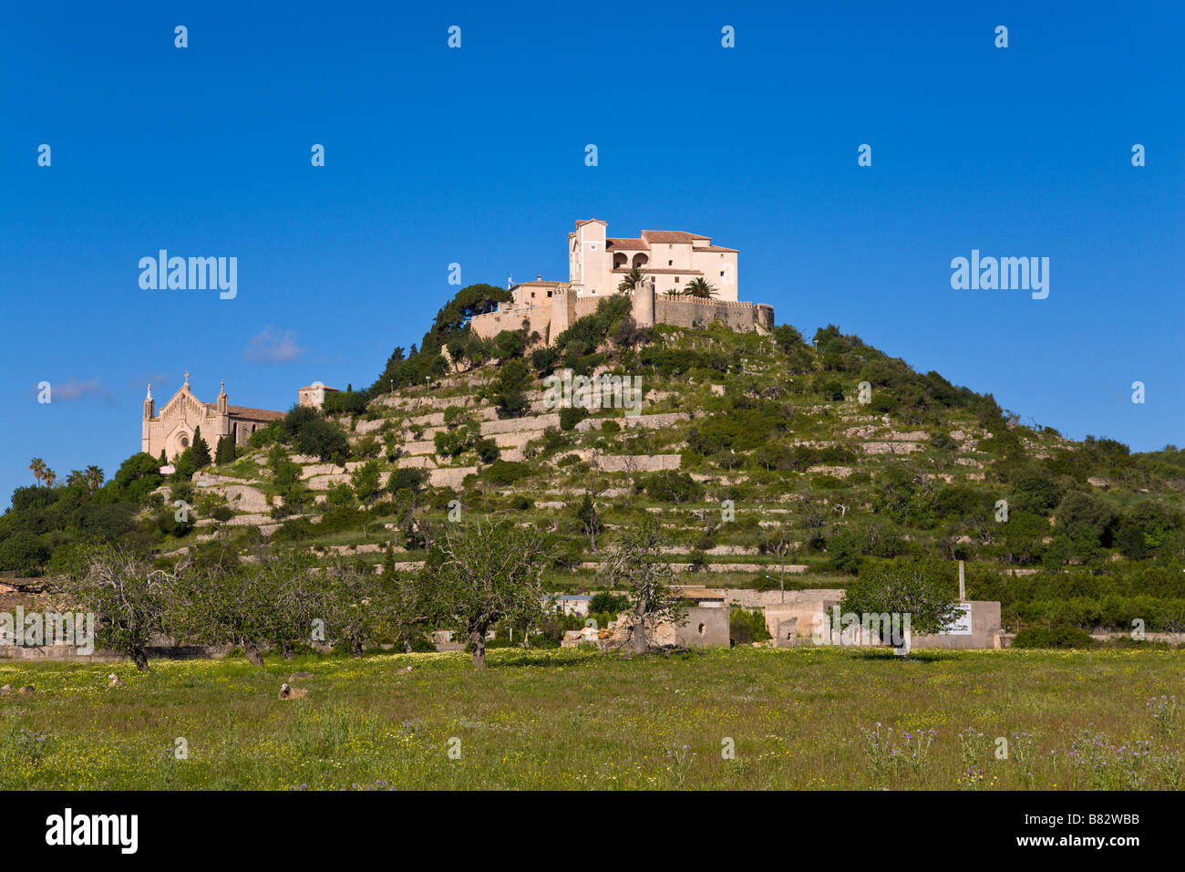 Mallorca castle hi-res stock photography and images - Alamy