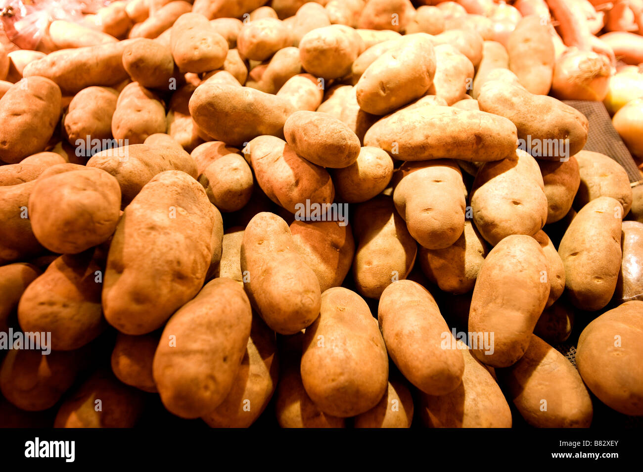Russet potatoes hi-res stock photography and images - Alamy