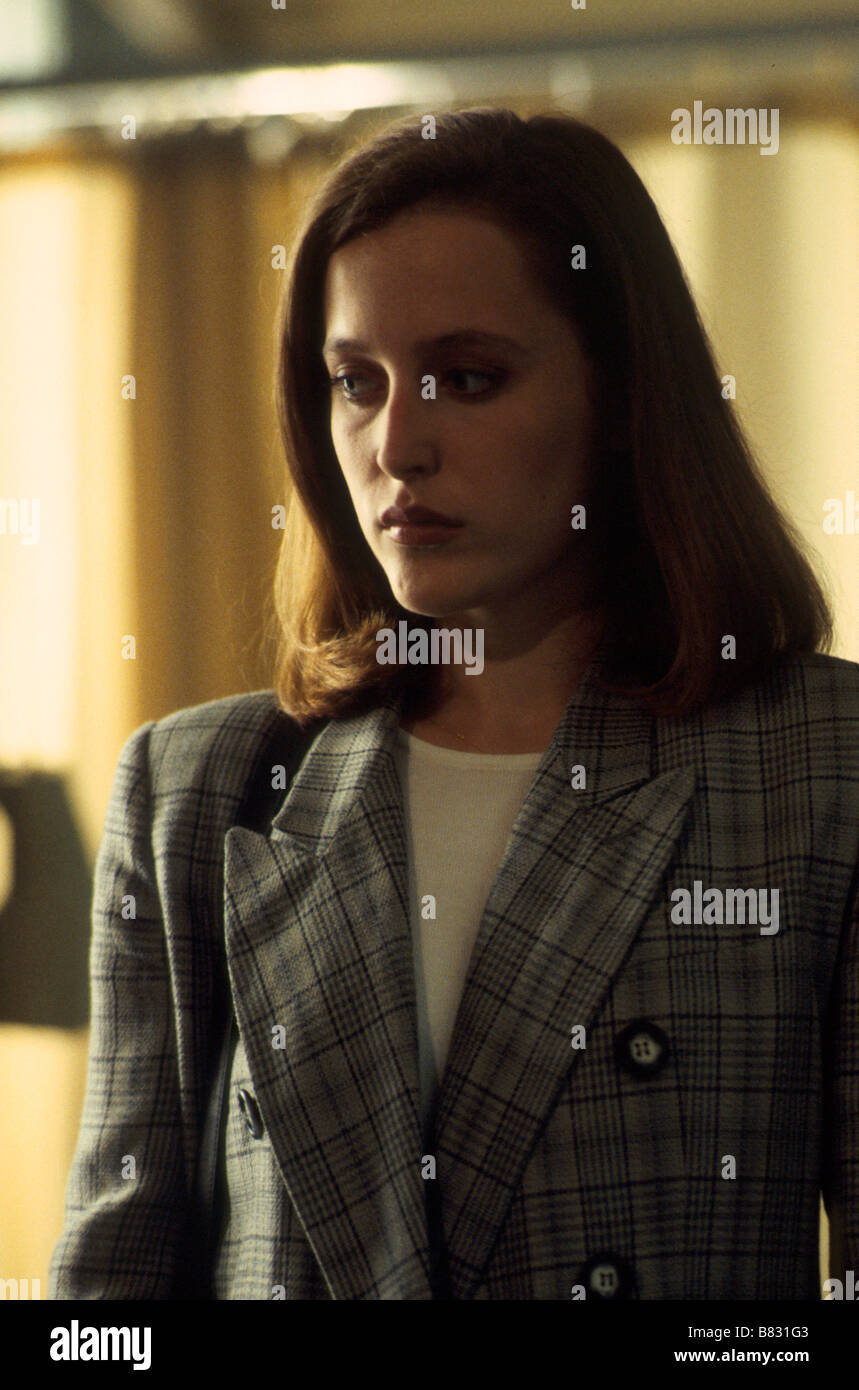 Gillian anderson dana scully hi-res stock photography and images - Alamy