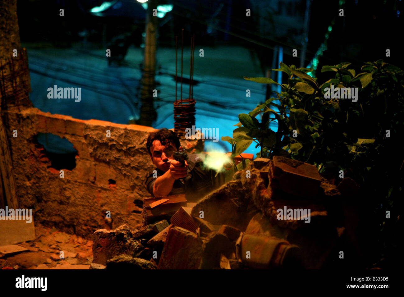 Tropa de Elite Year: 2007 - Brazil Caio Junqueira Director: José ...