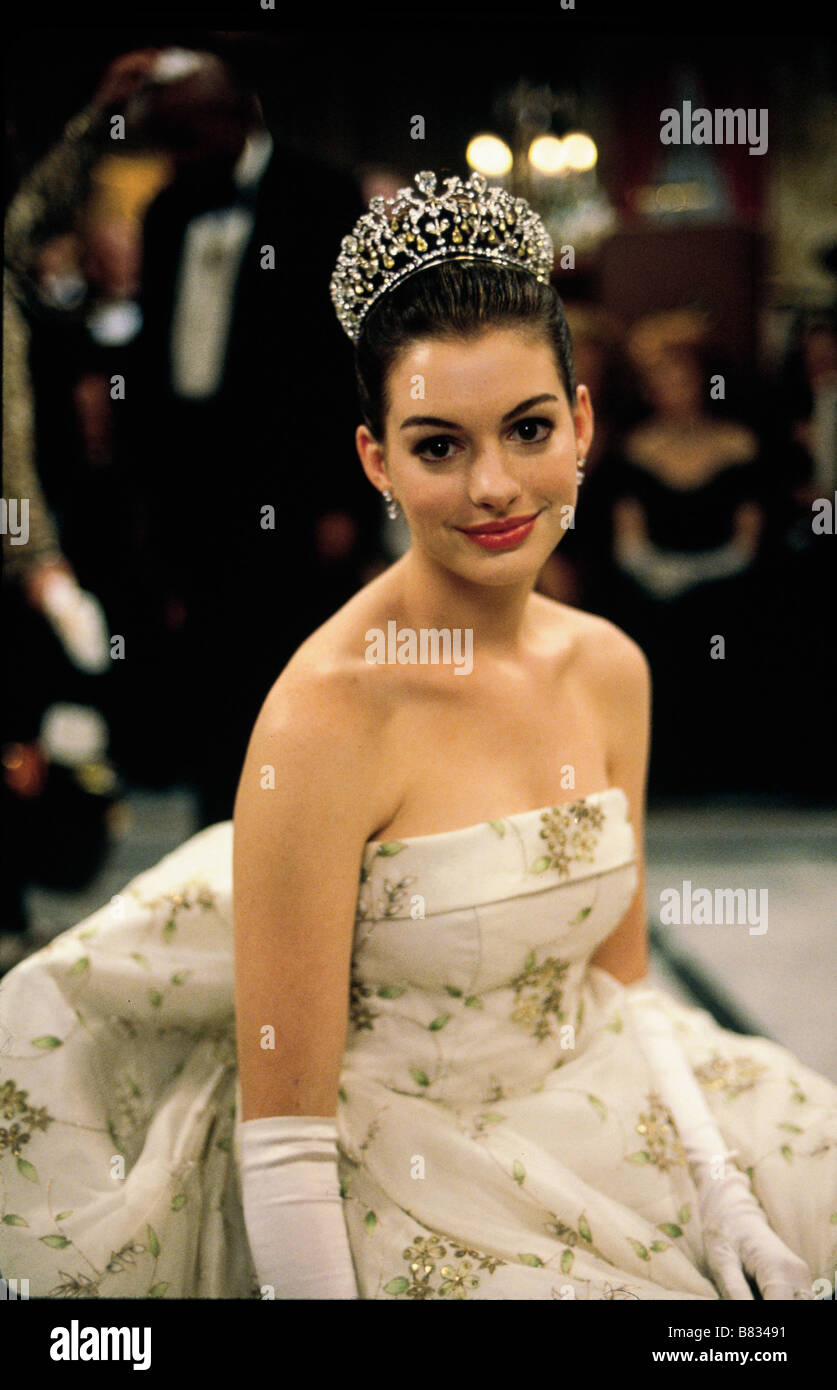Anne Hathaway Princess Diaries 2