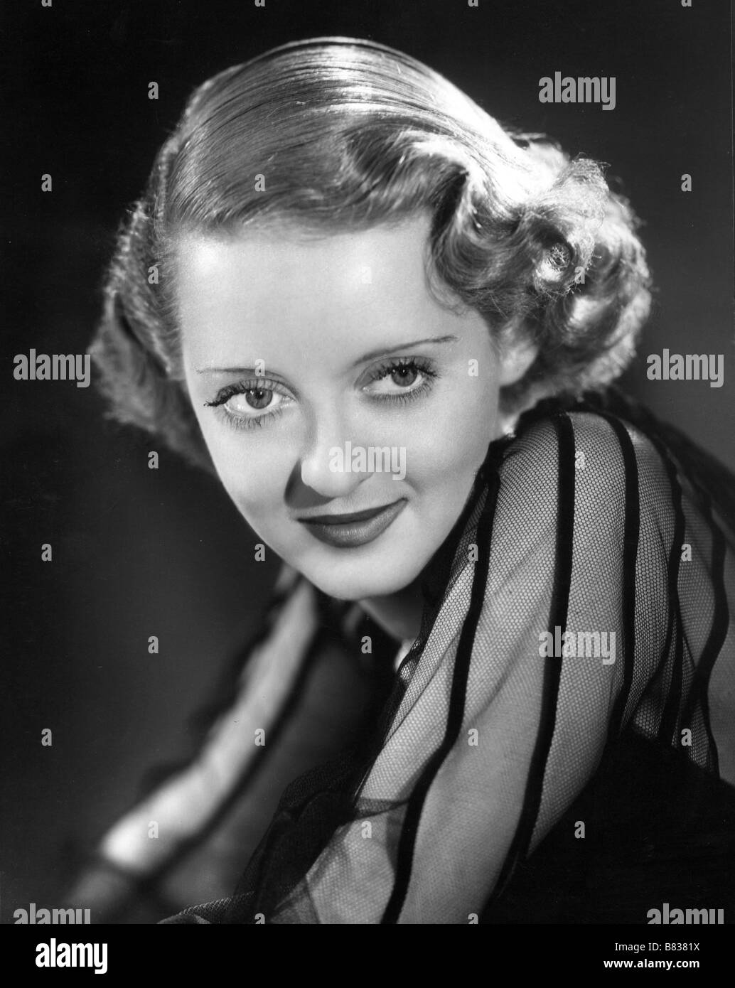 Bette davis portrait Black and White Stock Photos & Images - Alamy