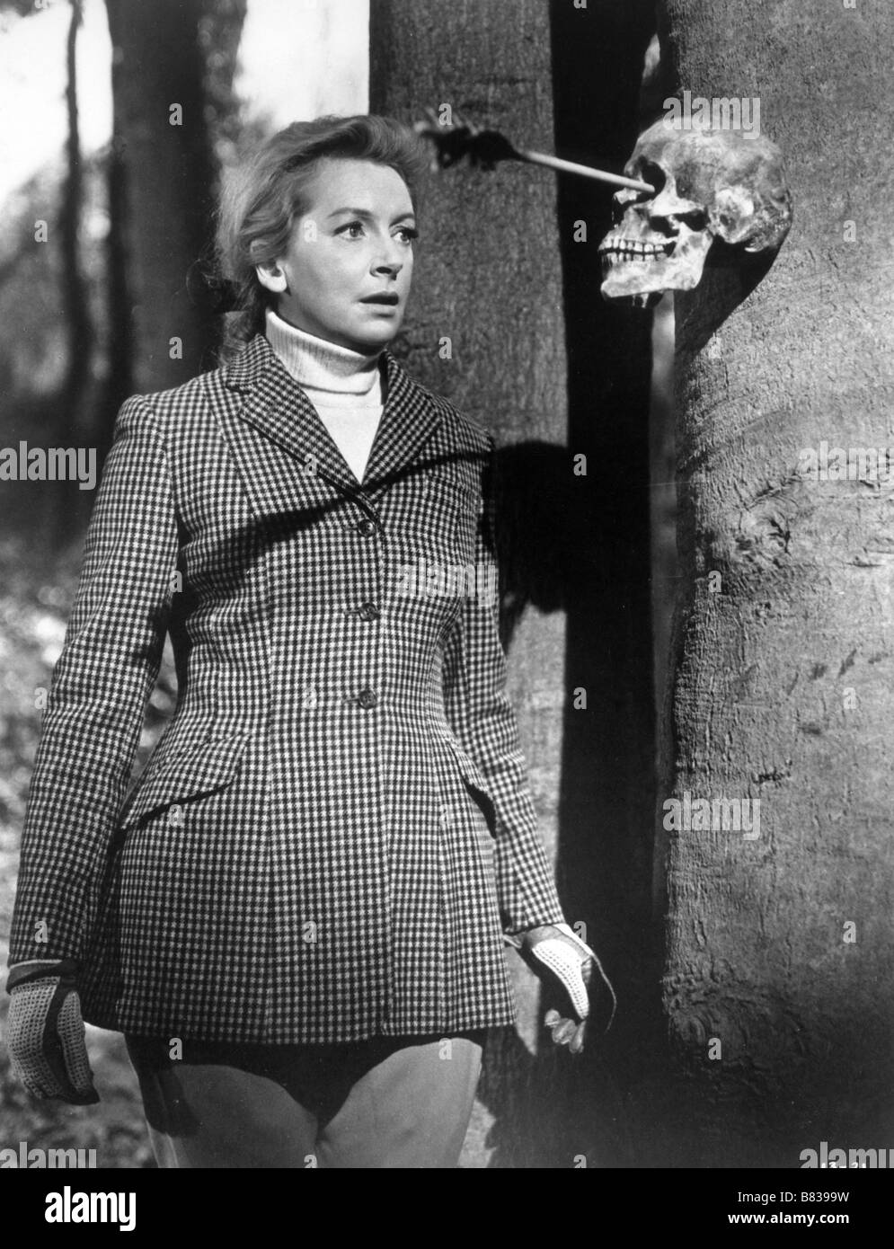 Eye of the Devil Year : 1966 UK Director: J. Lee Thompson Deborah Kerr ...