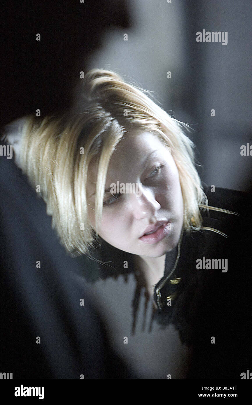Elisha cuthbert captivity 2007 hi-res stock photography and images - Alamy