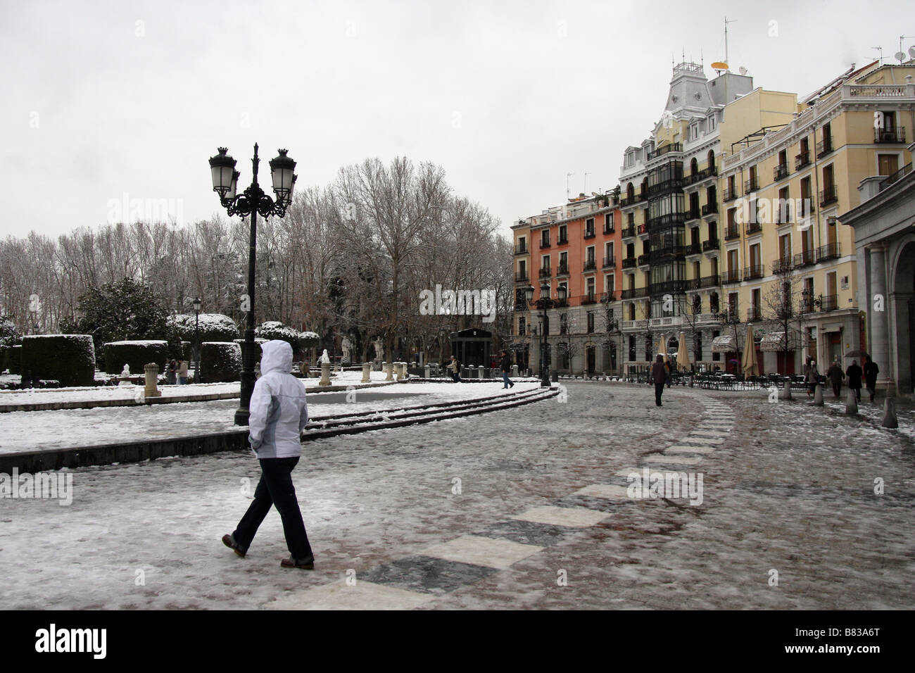 Orient square (Plaza de Oriente), Madrid, Spain, covered in snow Stock ...