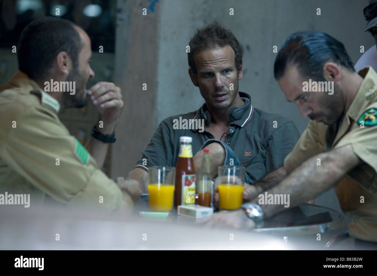 Peter Berg Peter Berg Director Peter Berg avec Ali Suliman et Ashraf ...