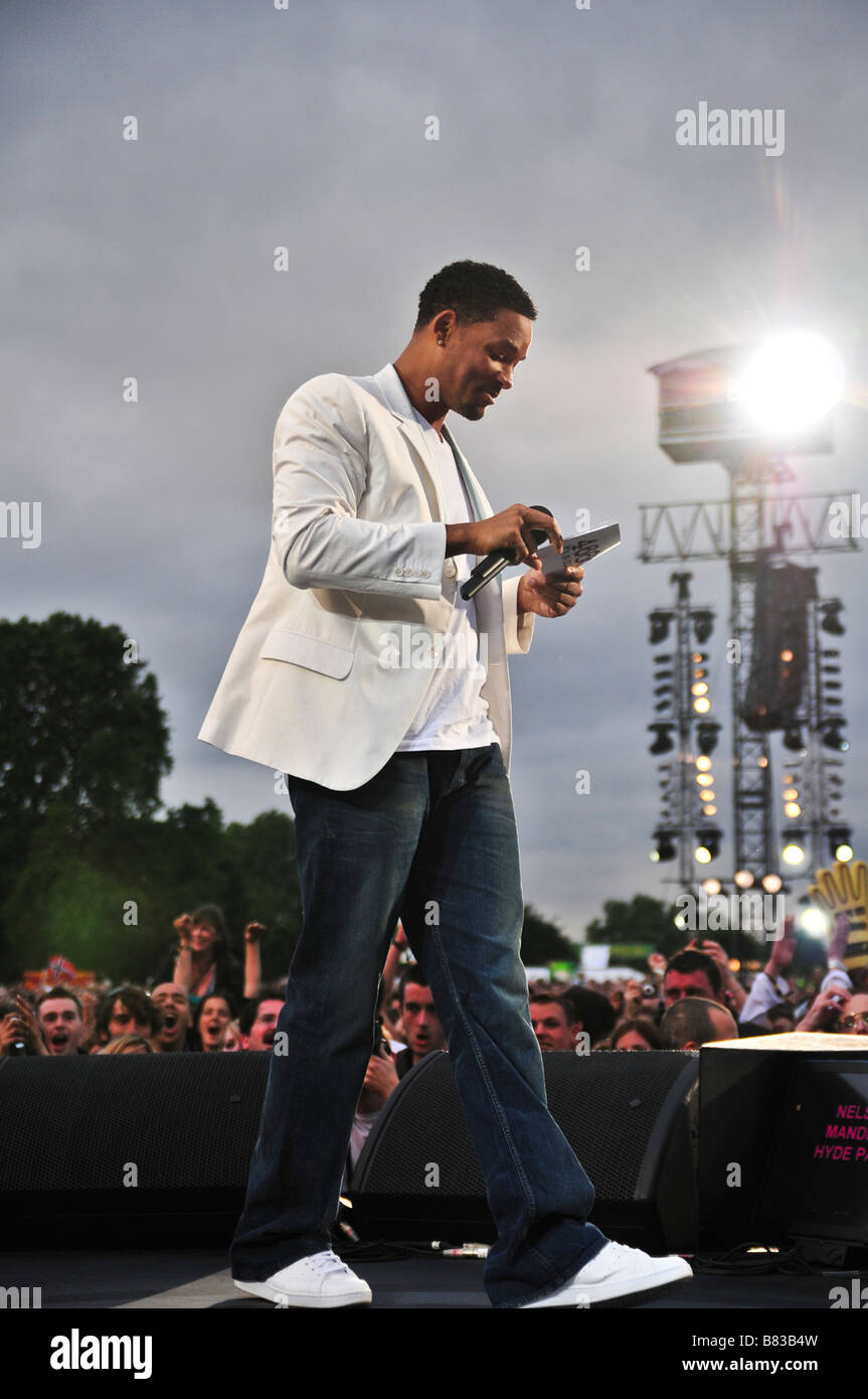 Rap legend family hi-res stock photography and images - Alamy