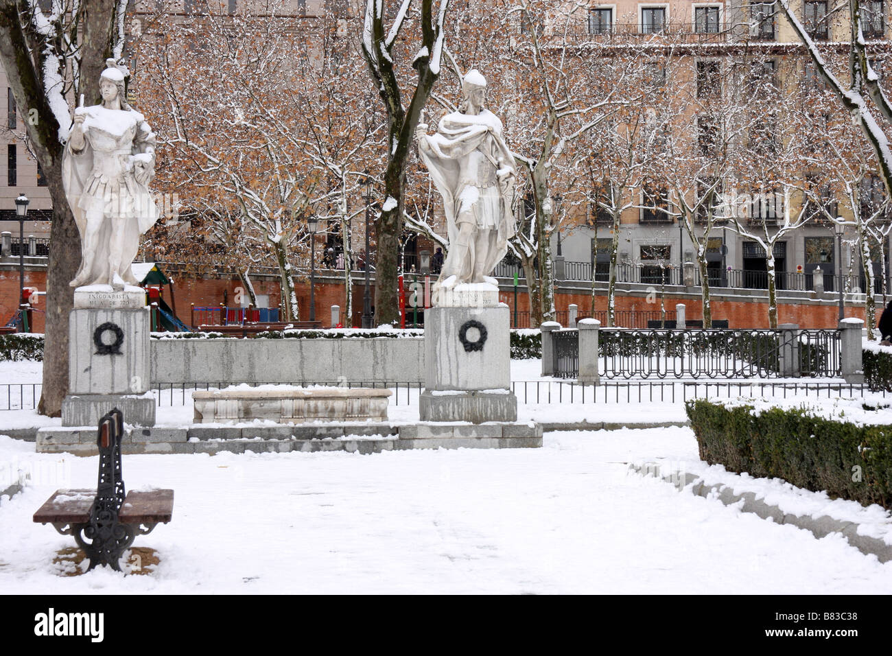 Statues of Íñigo Arista and Alonso I, Spanish Kings, in the Plaza de ...