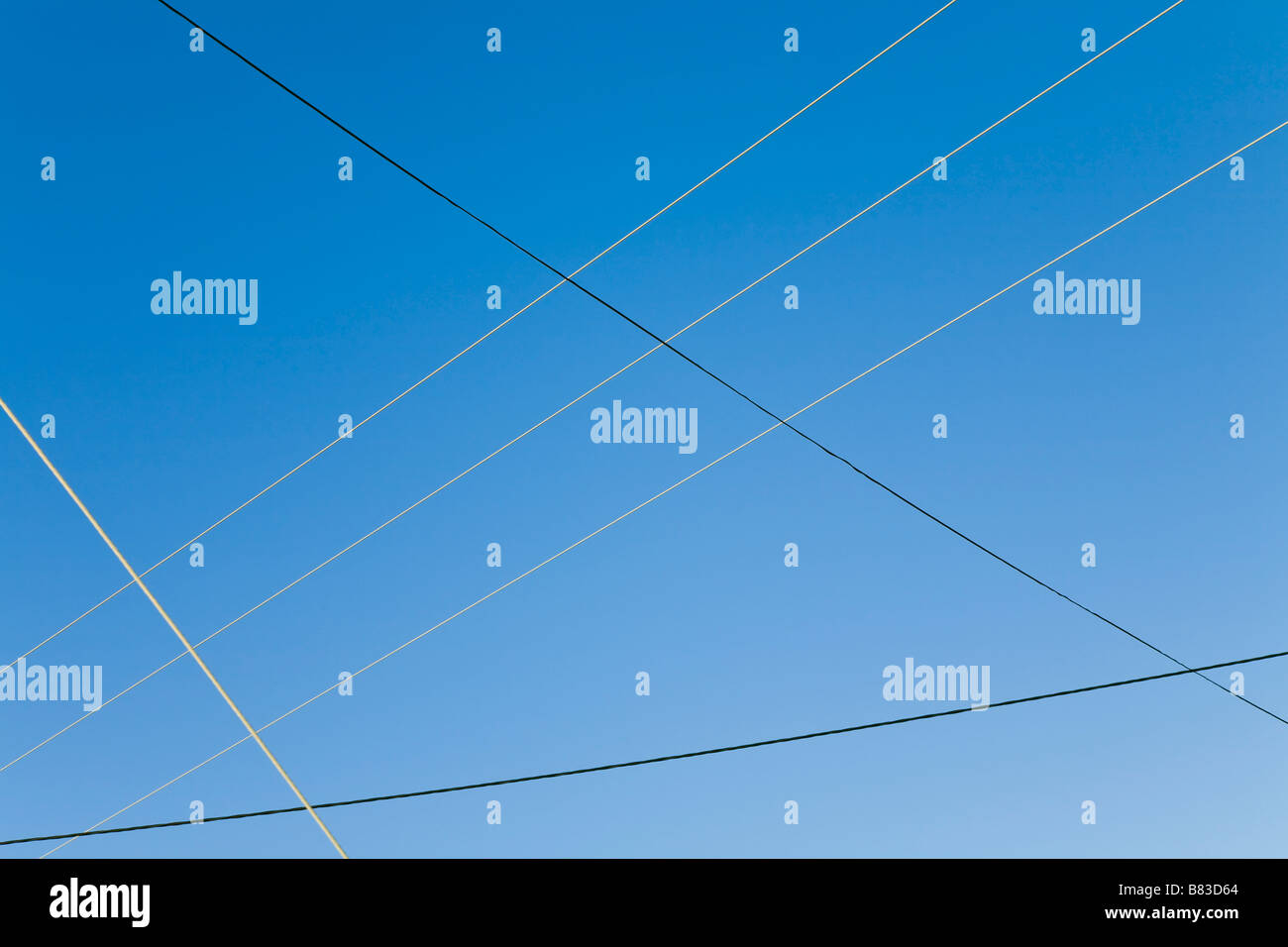 Telephone lines hi-res stock photography and images - Alamy