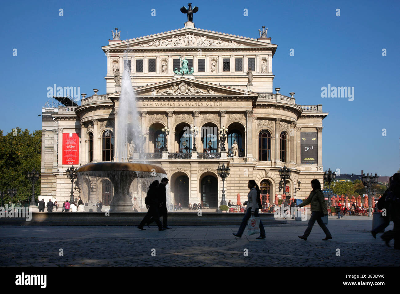 The opera square hi-res stock photography and images - Alamy