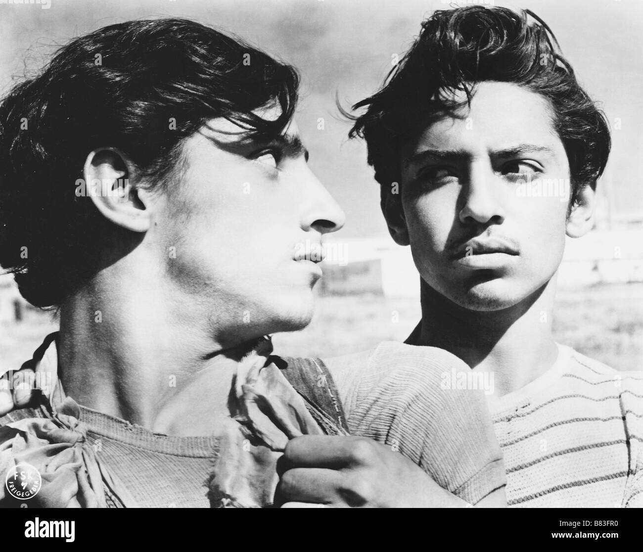 Los Olvidados Year: 1950 - Mexico Roberto Cobo , Javier Amézcua ...