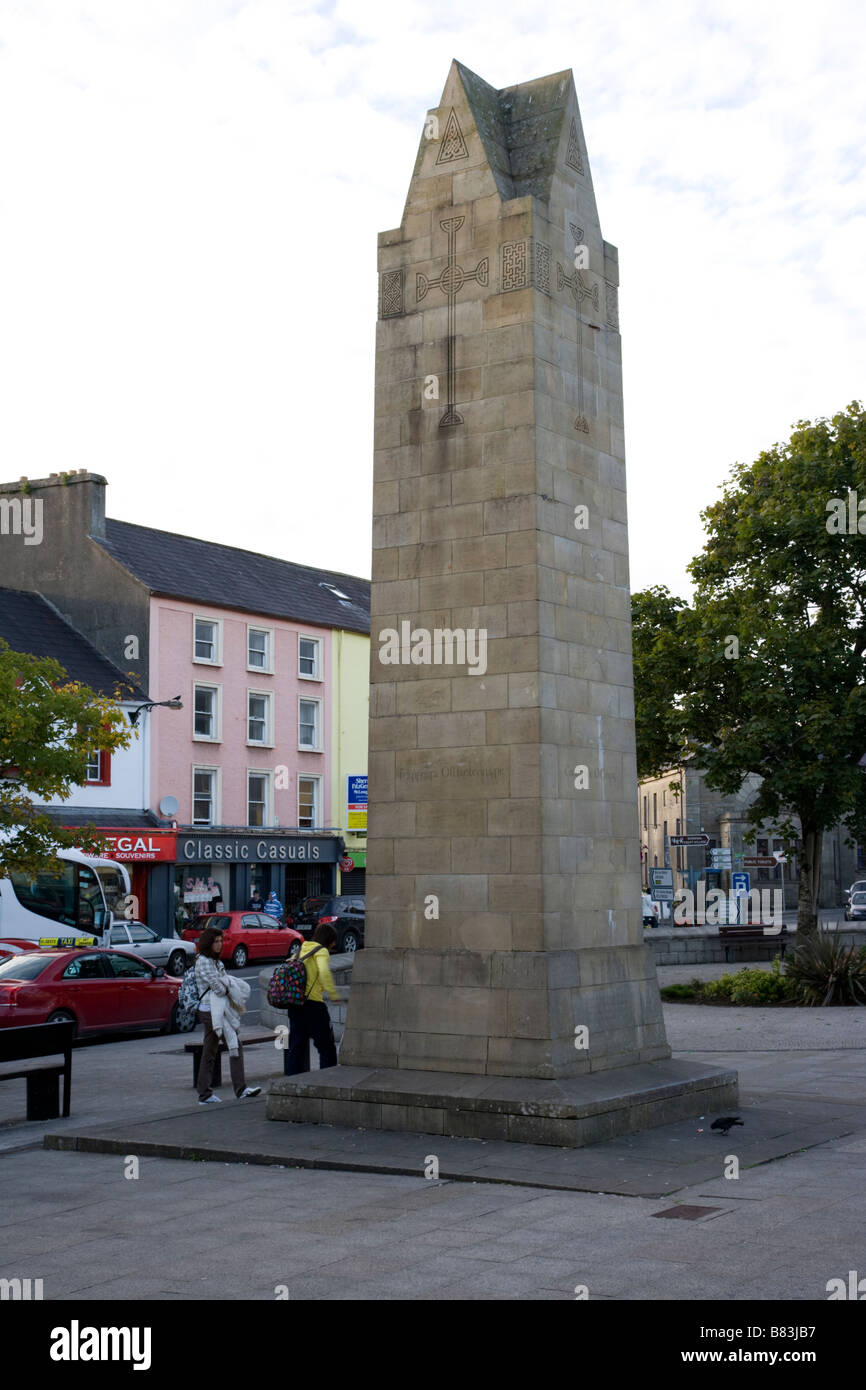 Main street donegal county donegal ireland irish hi-res stock ...