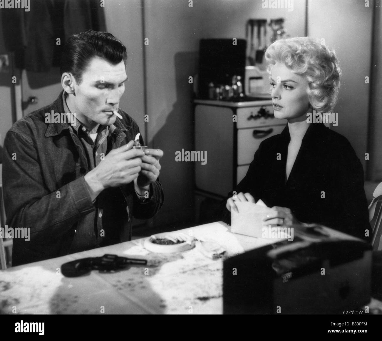La cage aux hommes House of Numbers (1957) usa Jack Palance, Barbara ...