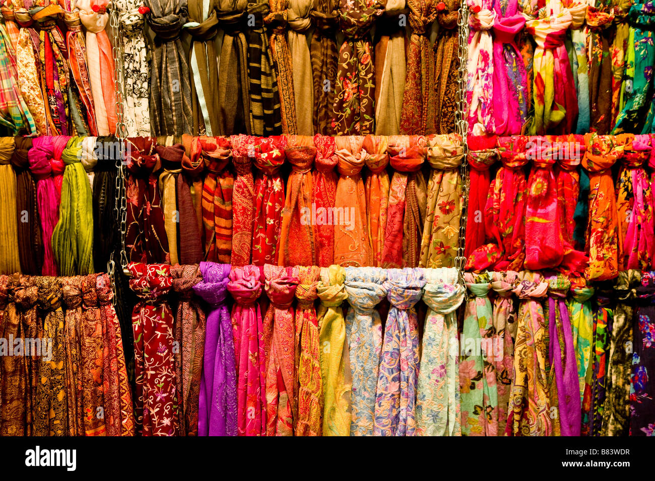 Fashion scarves hi-res stock photography and images - Alamy