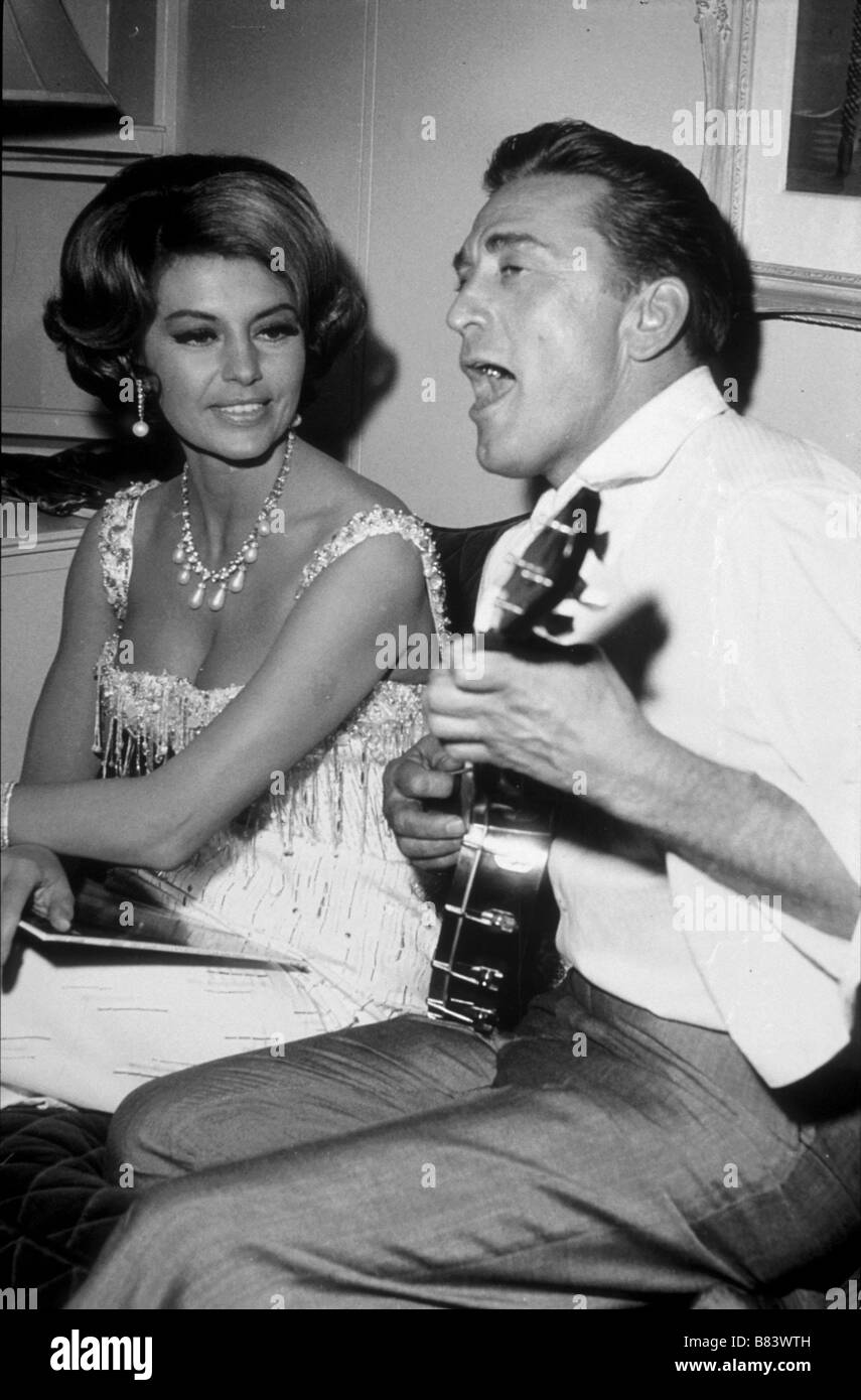 Cyd charisse hi-res stock photography and images - Alamy