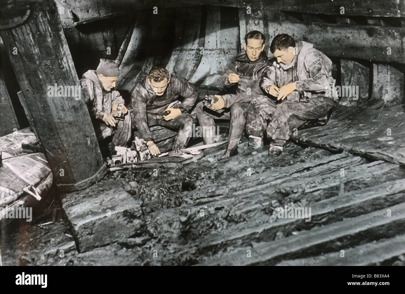 Commando dans la Gironde The Cockleshell Heroes Year: 1955 - uk Trevor ...