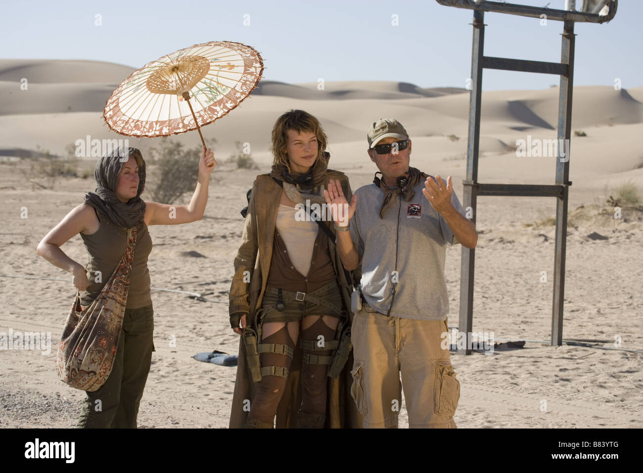 Russell Mulcahy Russell Mulcahy Director Russell Mulcahy avec Milla ...