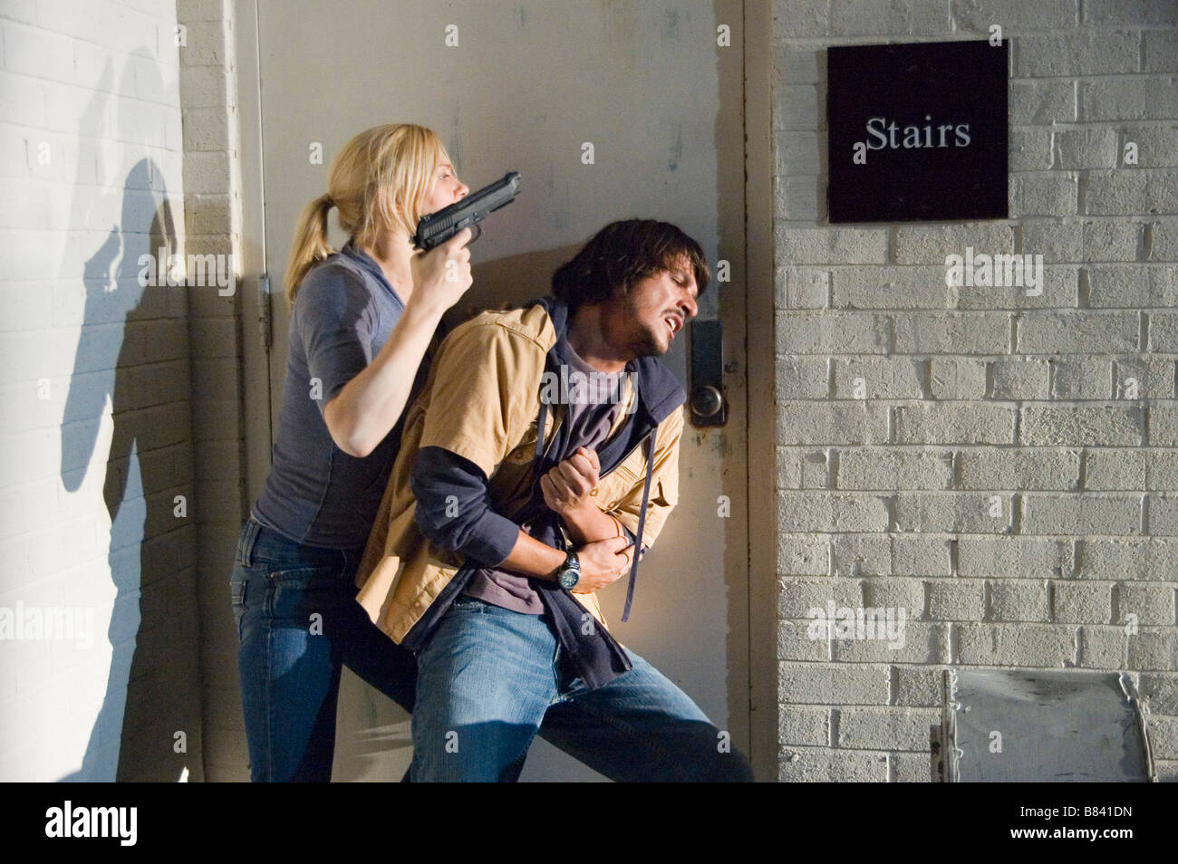 Fall down dead 2007 hi-res stock photography and images - Alamy