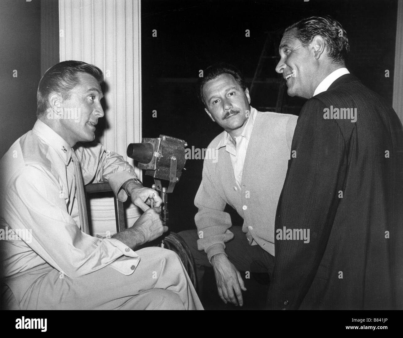Edward lewis kirk douglas hi-res stock photography and images - Alamy