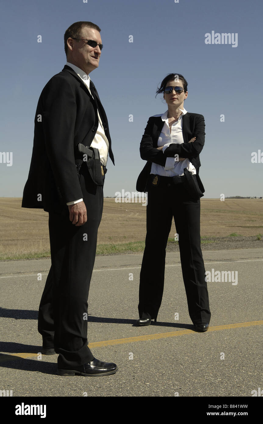 Surveillance Year: 2008 - USA Bill Pullman, Julia Ormond Director ...