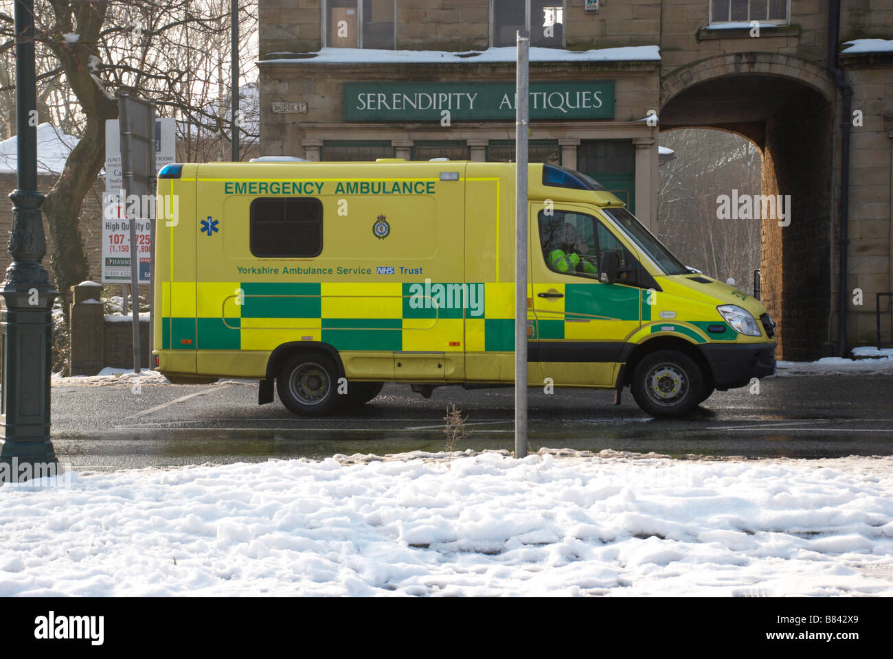 Fluorescent ambulance sign hi-res stock photography and images - Alamy