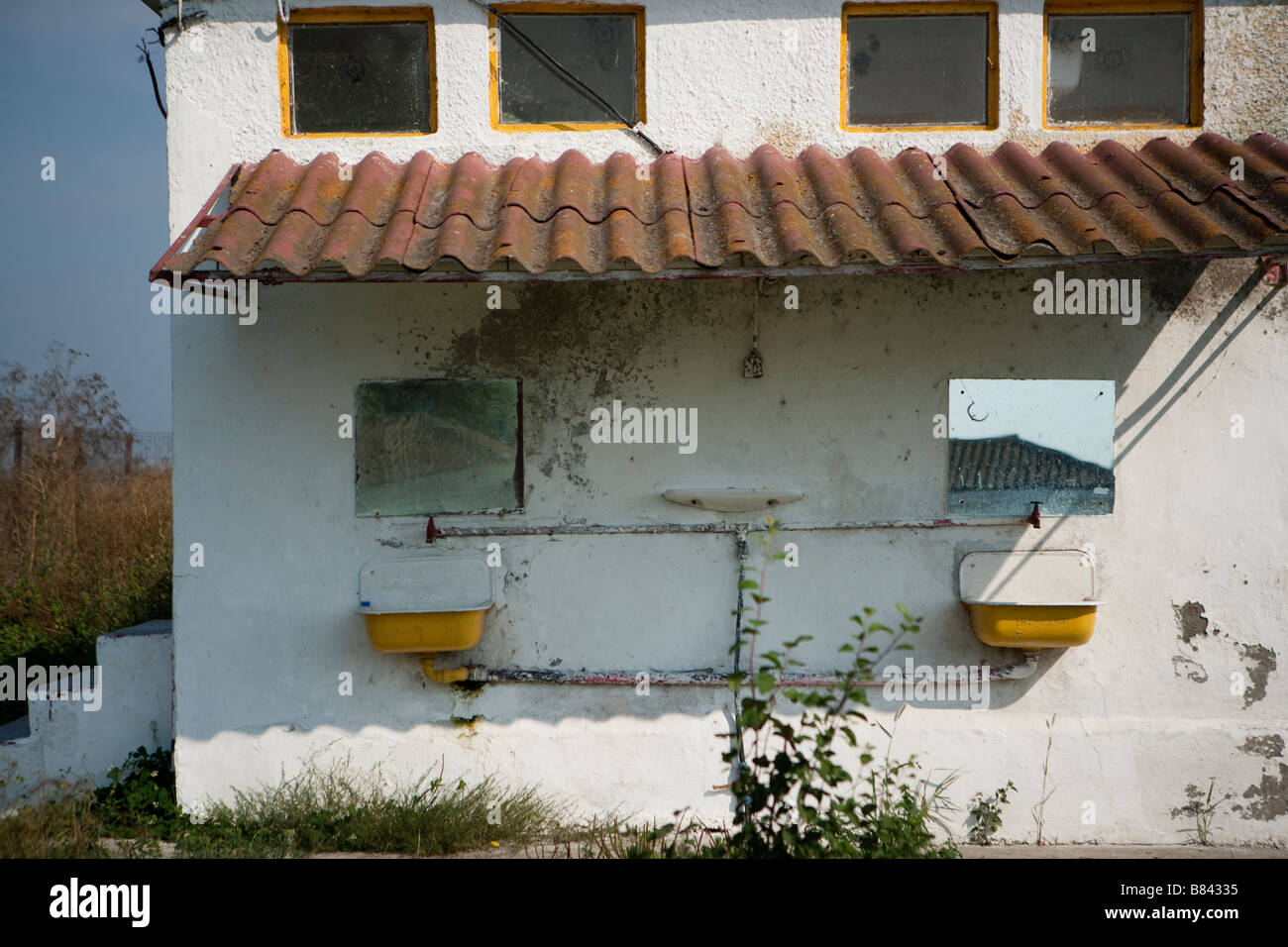 strange construction in the middle of nowhere Stock Photo - Alamy