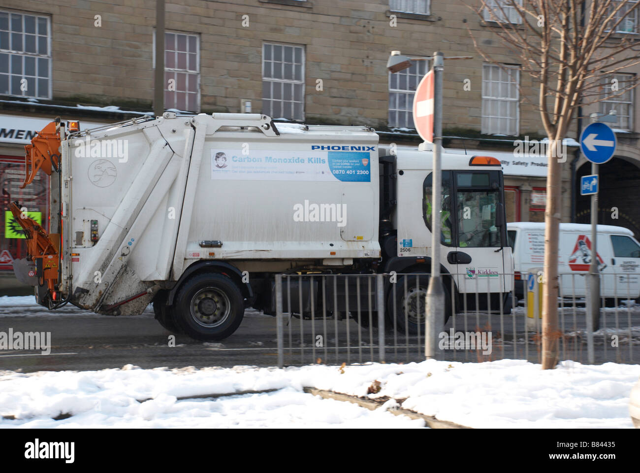 Dustbin wagon hi-res stock photography and images - Alamy
