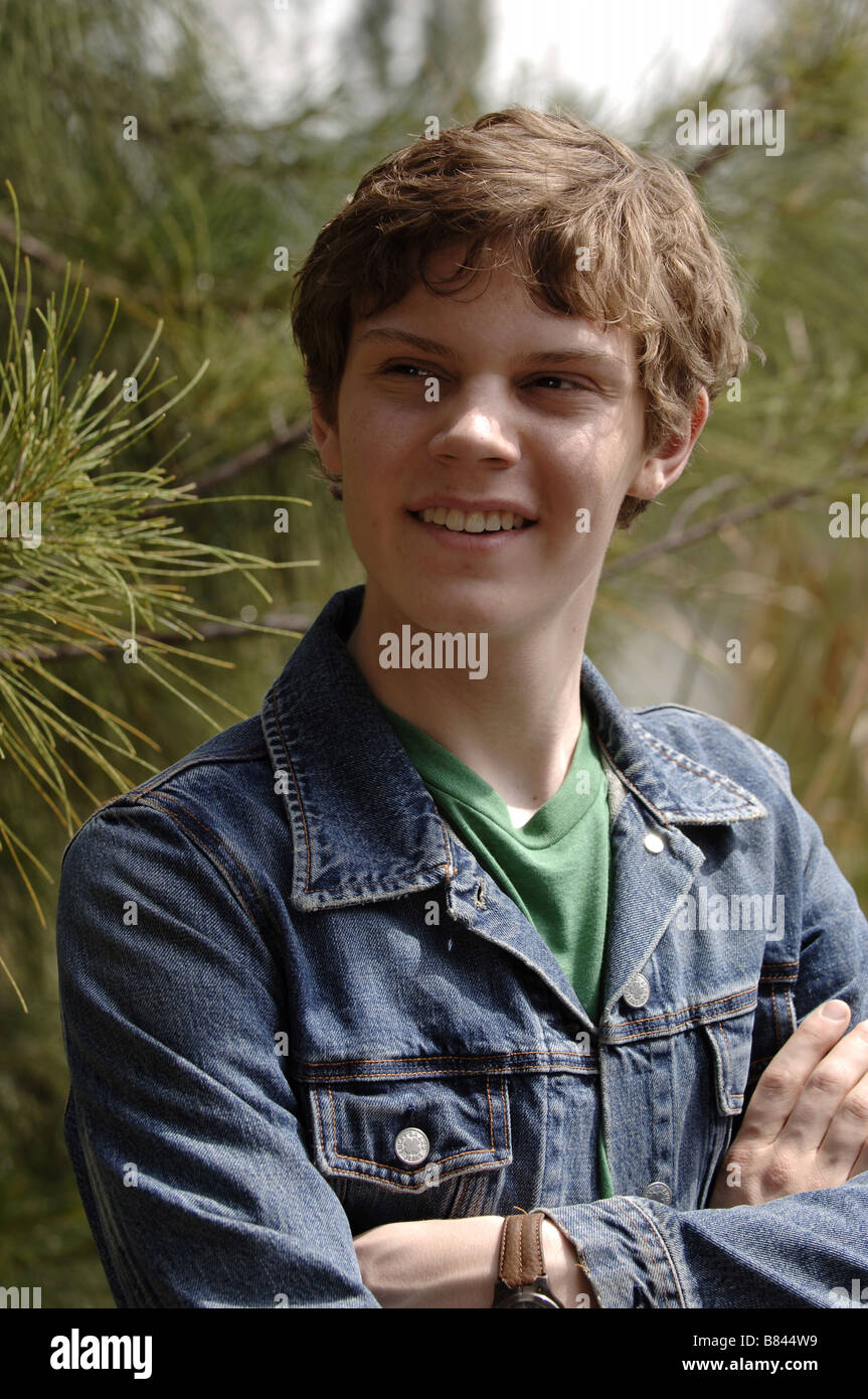 Invasion (tv) Invasion (2005)TV-Series 2005-2006 USA Evan Peters Stock ...