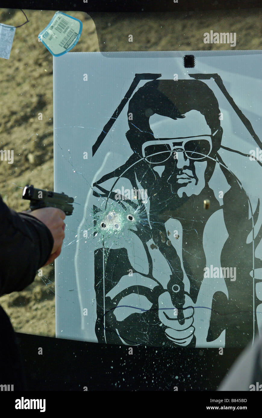 Shoot through glass hi-res stock photography and images - Alamy