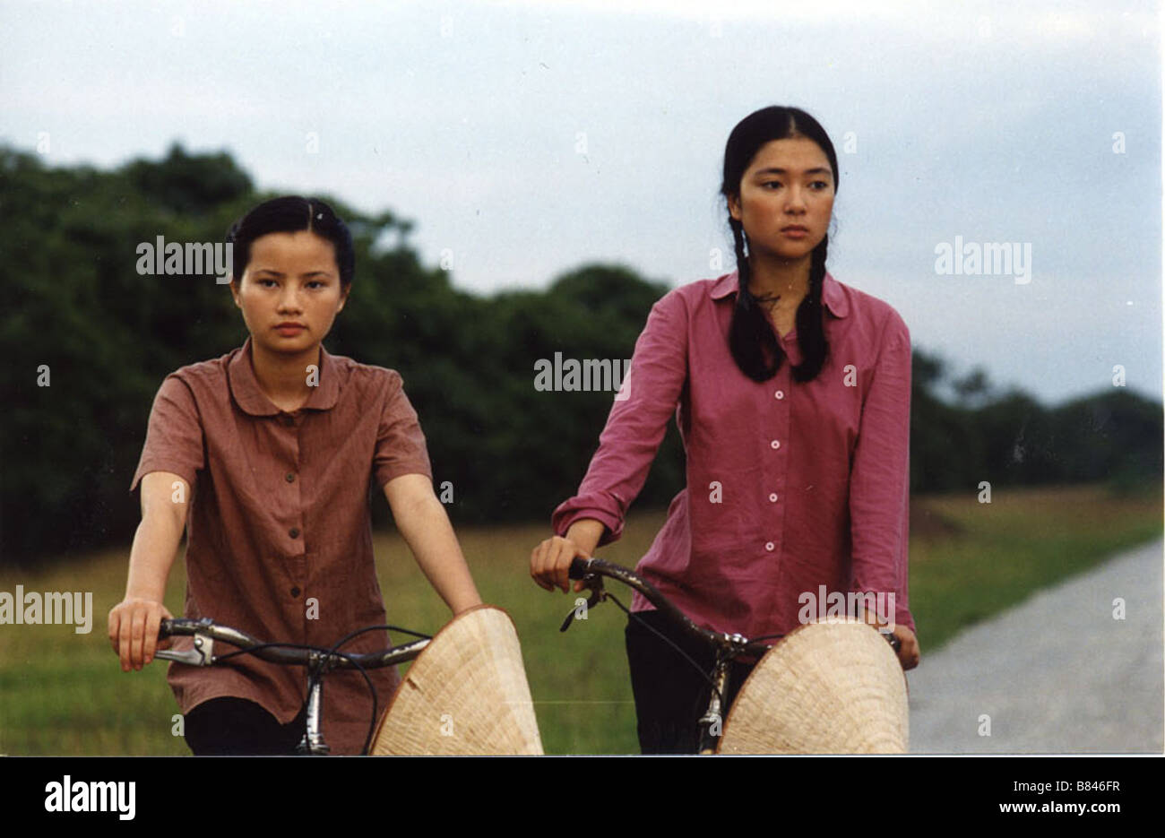 Le temps revolu Thoi xa vang (2004) Vietnam Ho Phuong Dung Director: Ho ...