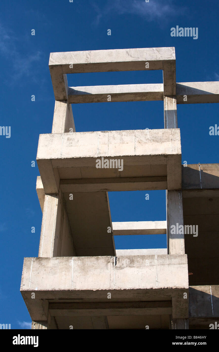 Concrete form hi-res stock photography and images - Alamy