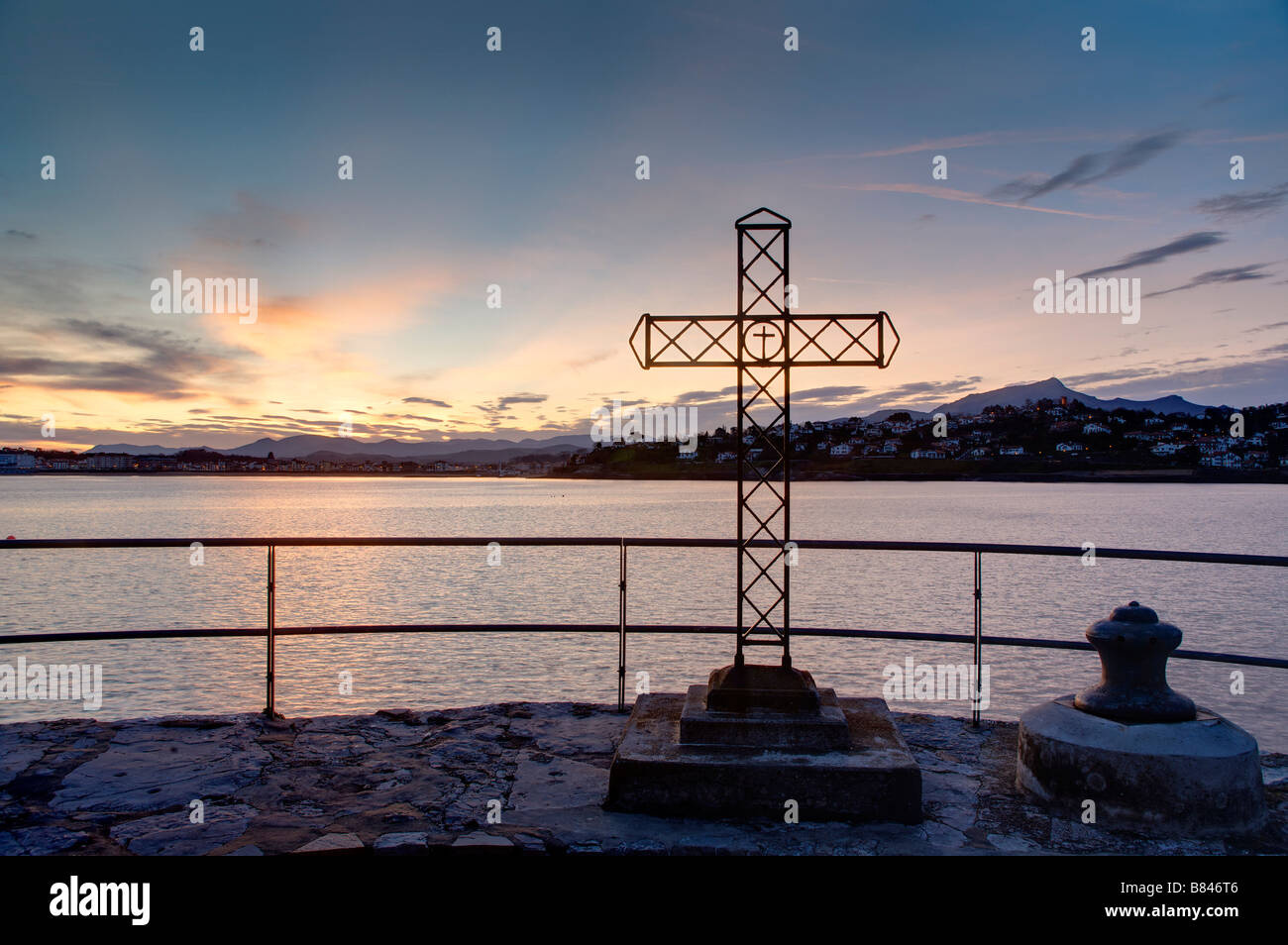 Basque cross hi-res stock photography and images - Alamy